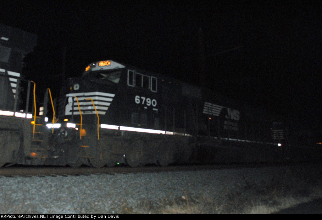 NS SD60M 6790 on 17G